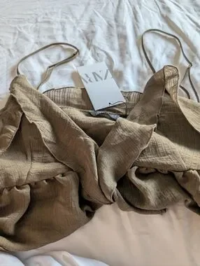 Zara | Tops | Zara Top Nwt Size Xl Green Olive Cropped Spaghetti Straps ...